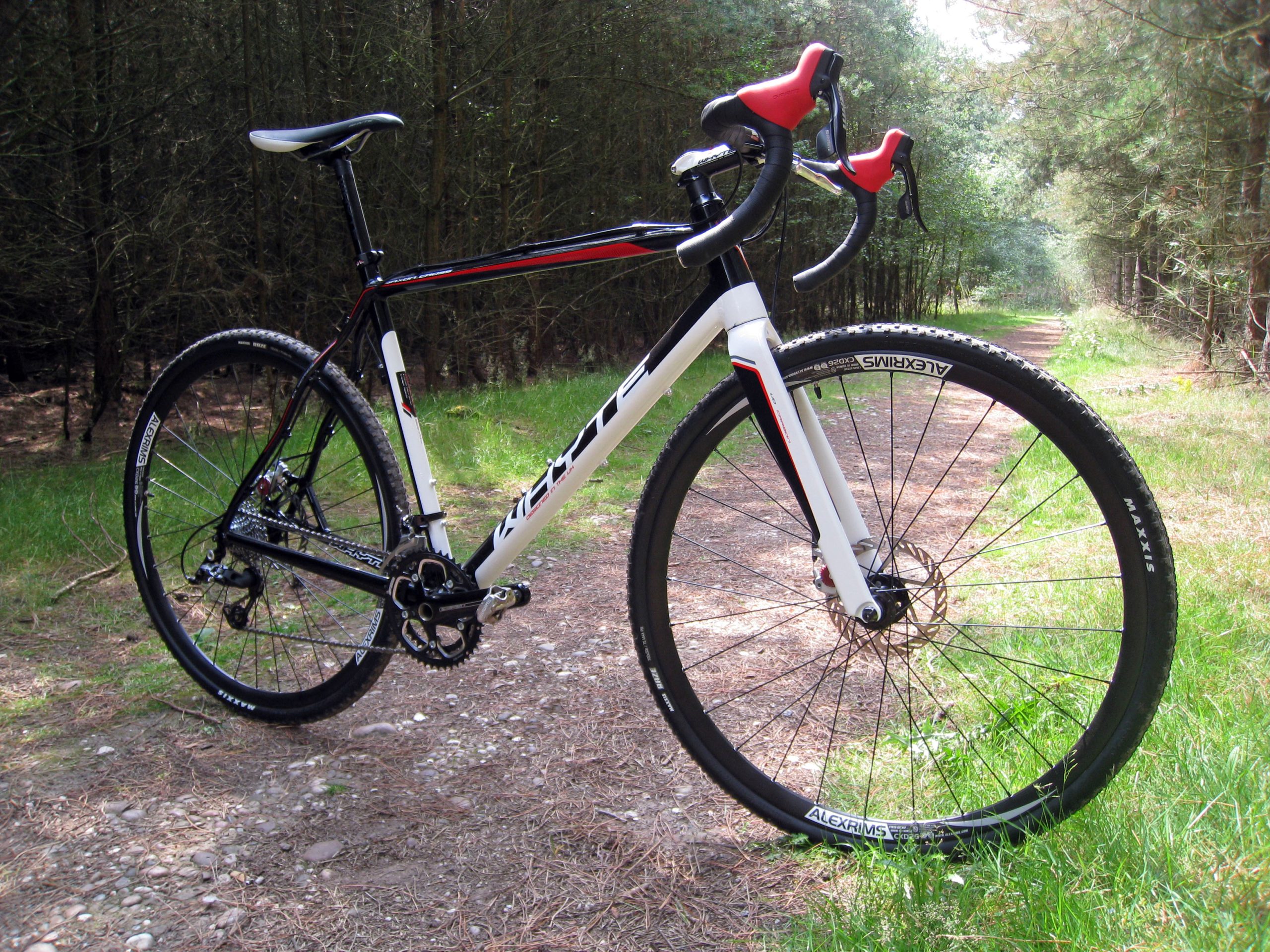 Whyte release cyclo-cross range